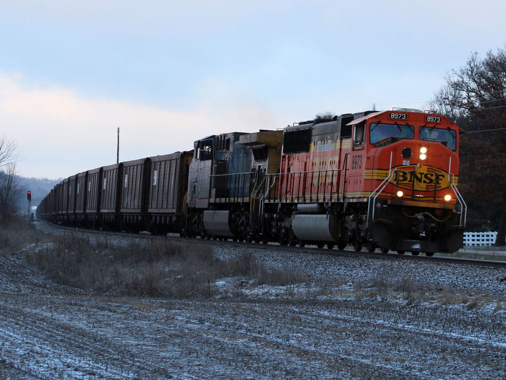 BNSF 8973